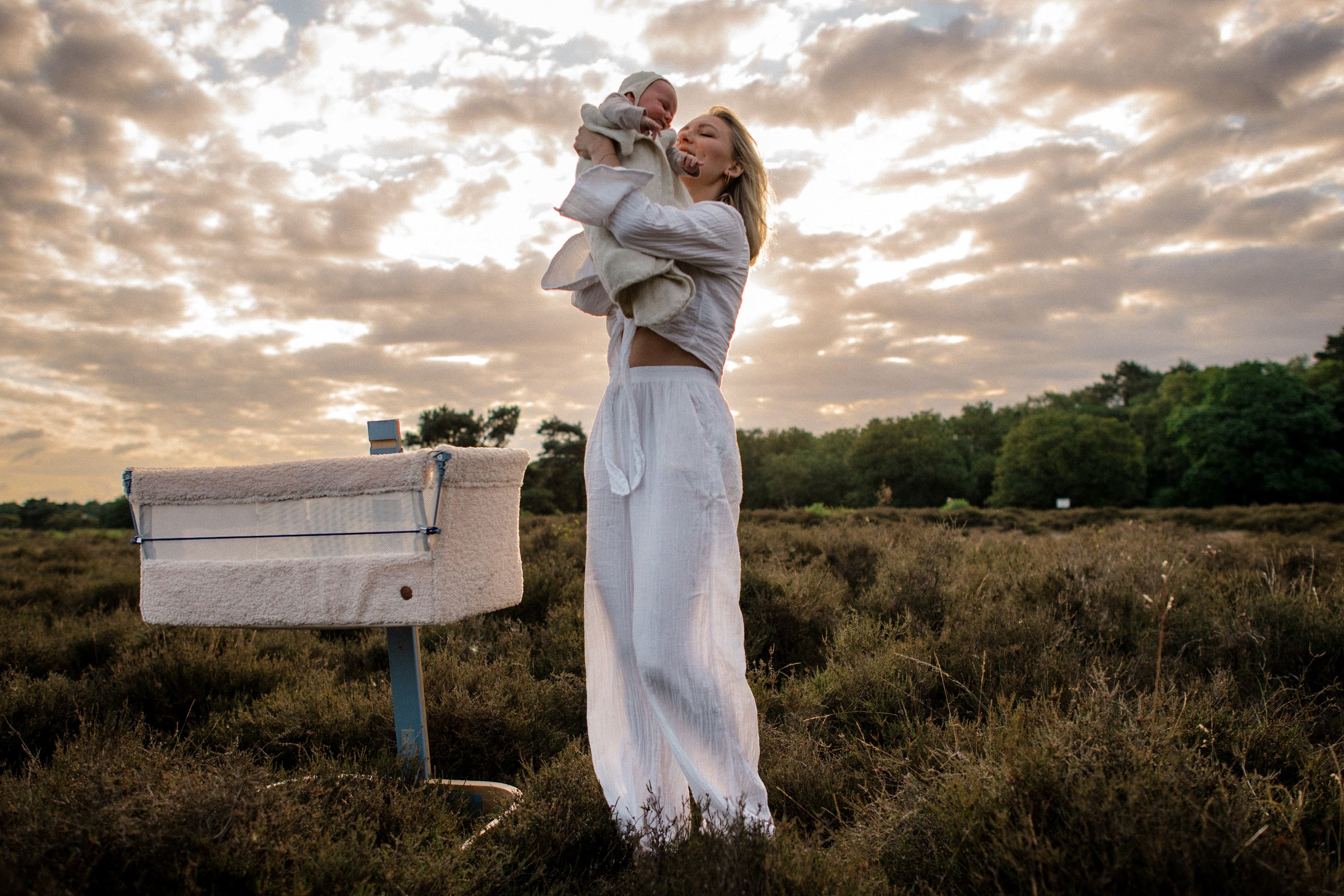 TINY THINGS – Tiny Things