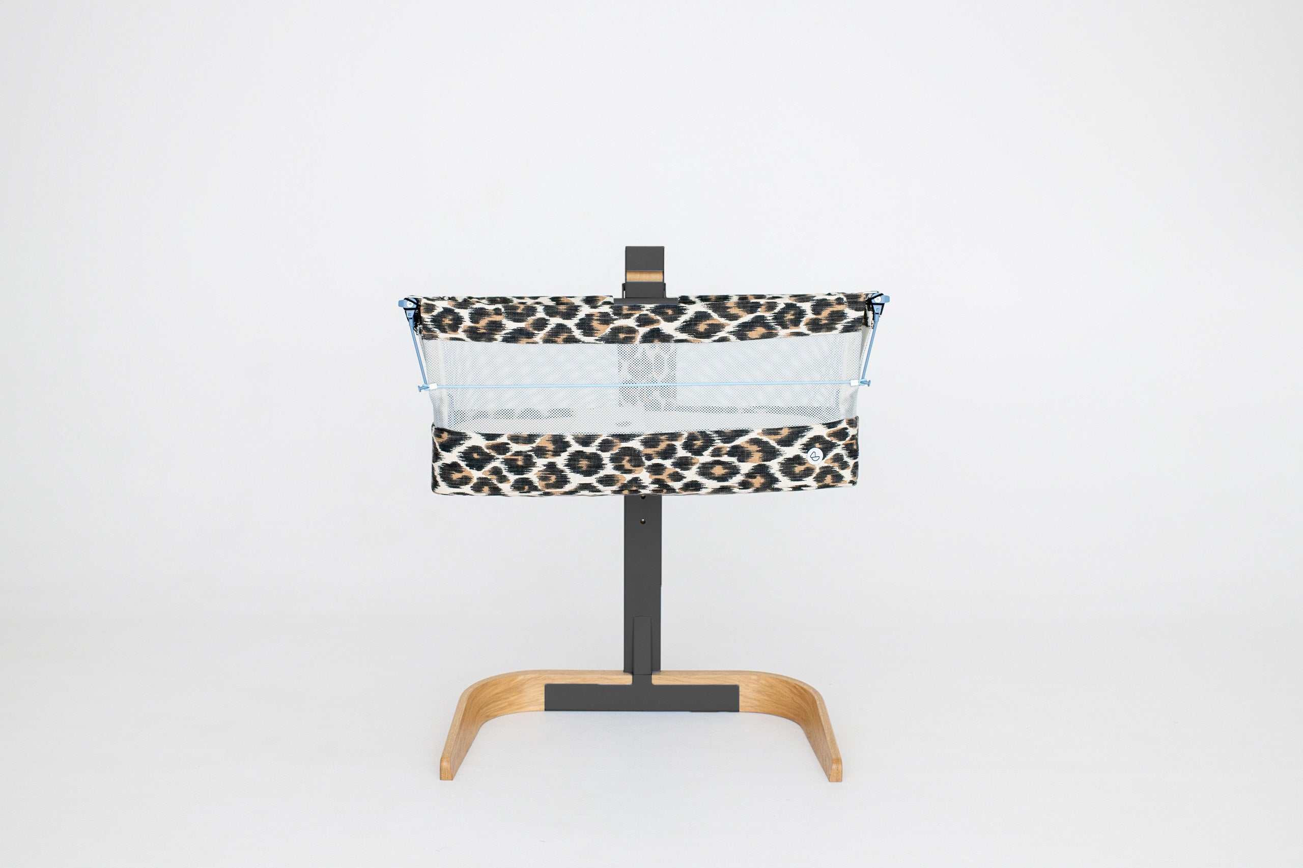 TINY THINGS – Tiny Things